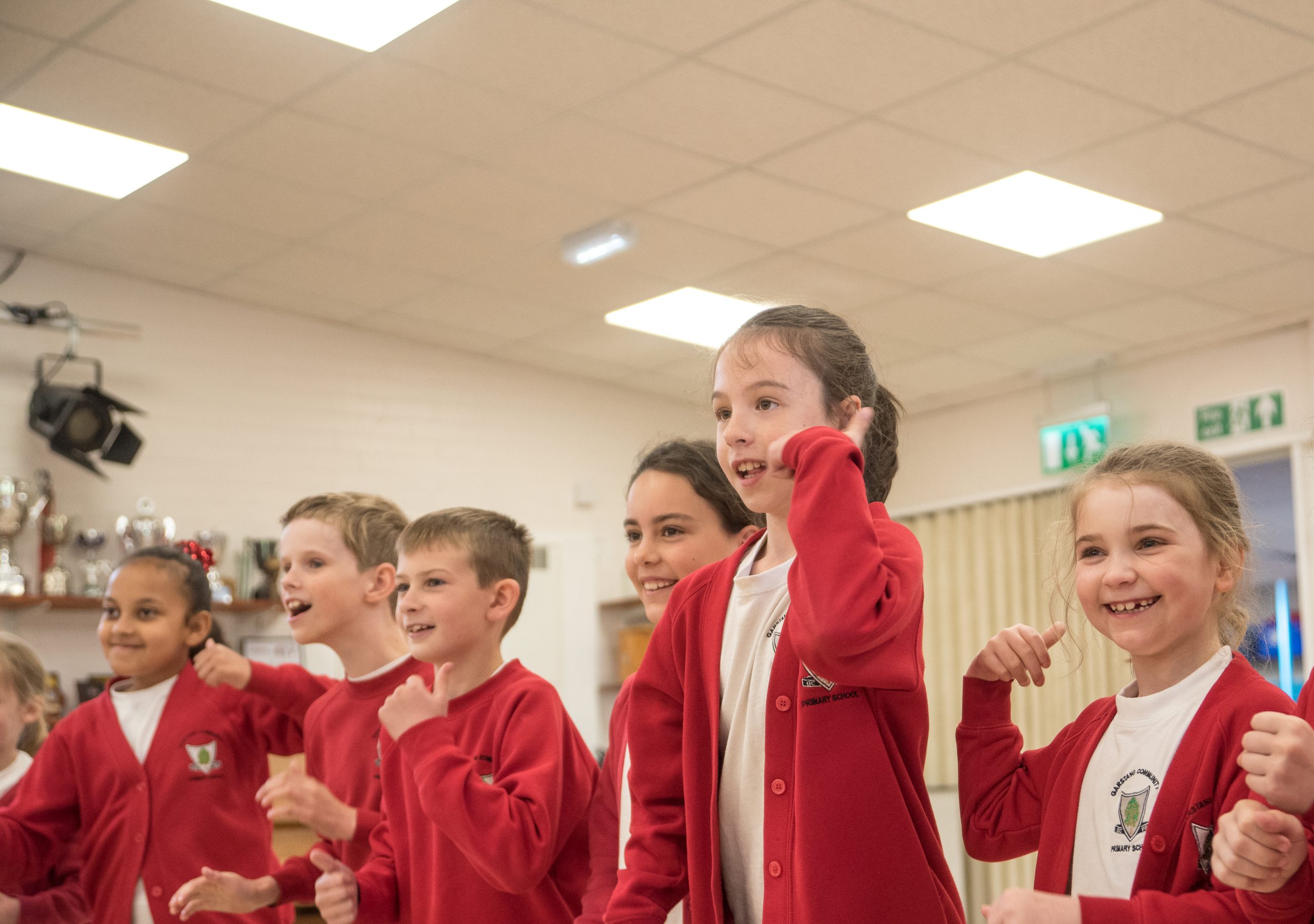 Dance in Primary Schools once again - Blue Moose Dance Company