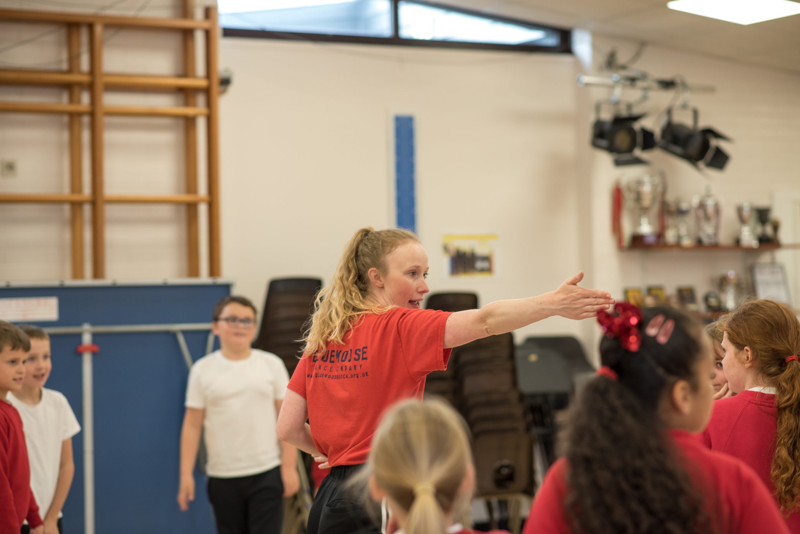 Dance in Primary Schools once again - Blue Moose Dance Company